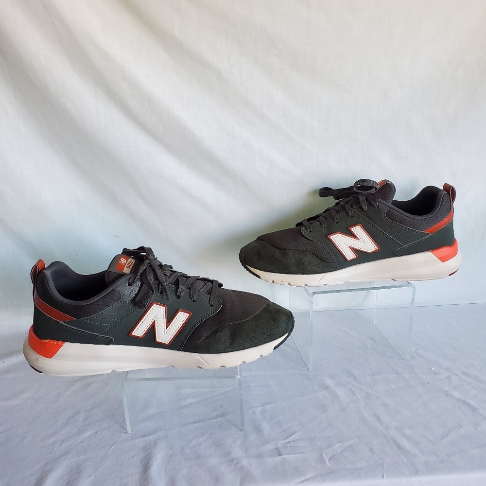 New Balance Men's Defense Green Sneakers Size 12 - Gem